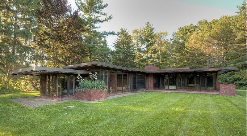 FLW House Undergoes Construction, Reflecting Its History of Change ...